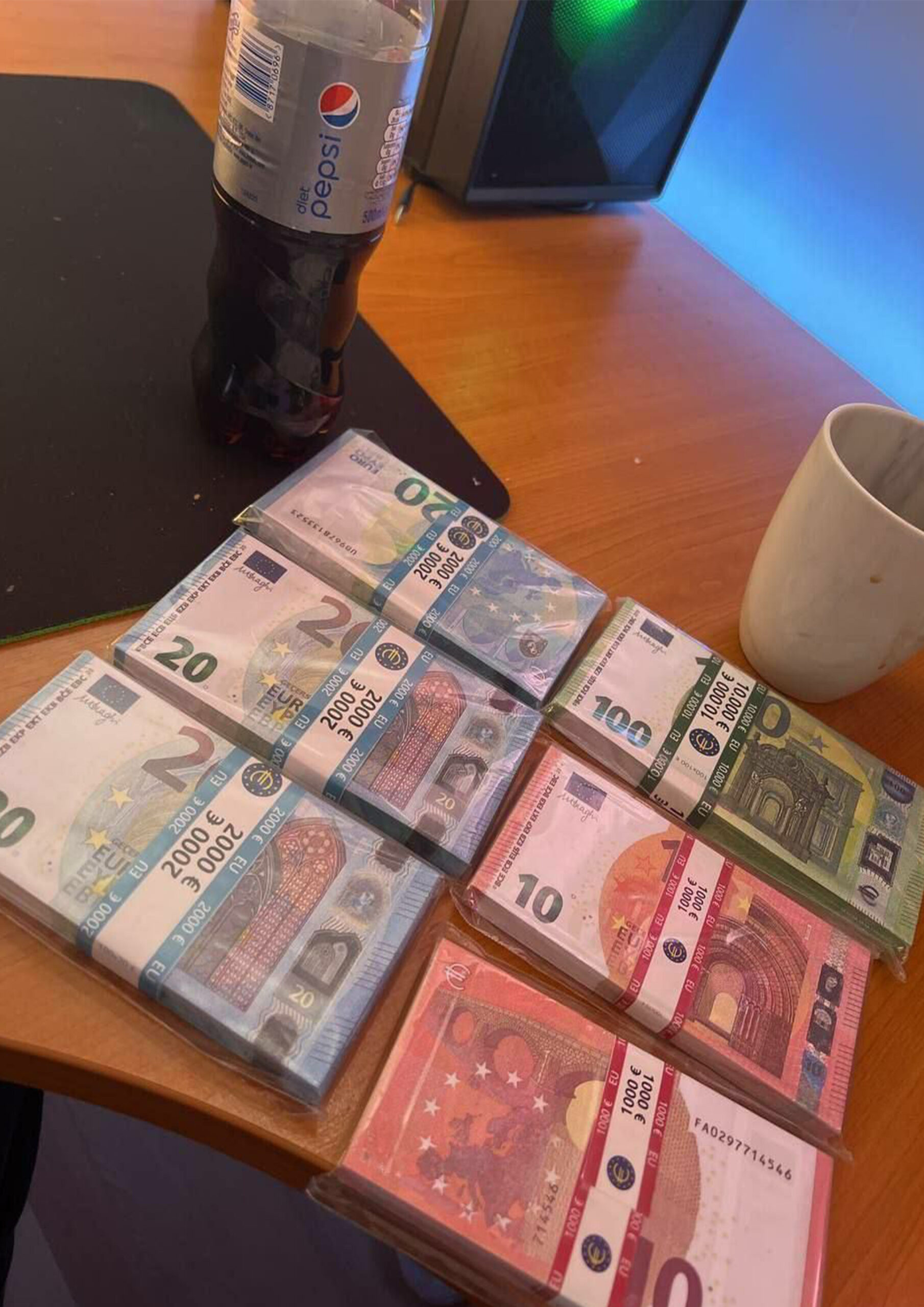 Low Balance Counterfeit Banknotes 300 Euro – 5K Euro - bank notes and ...